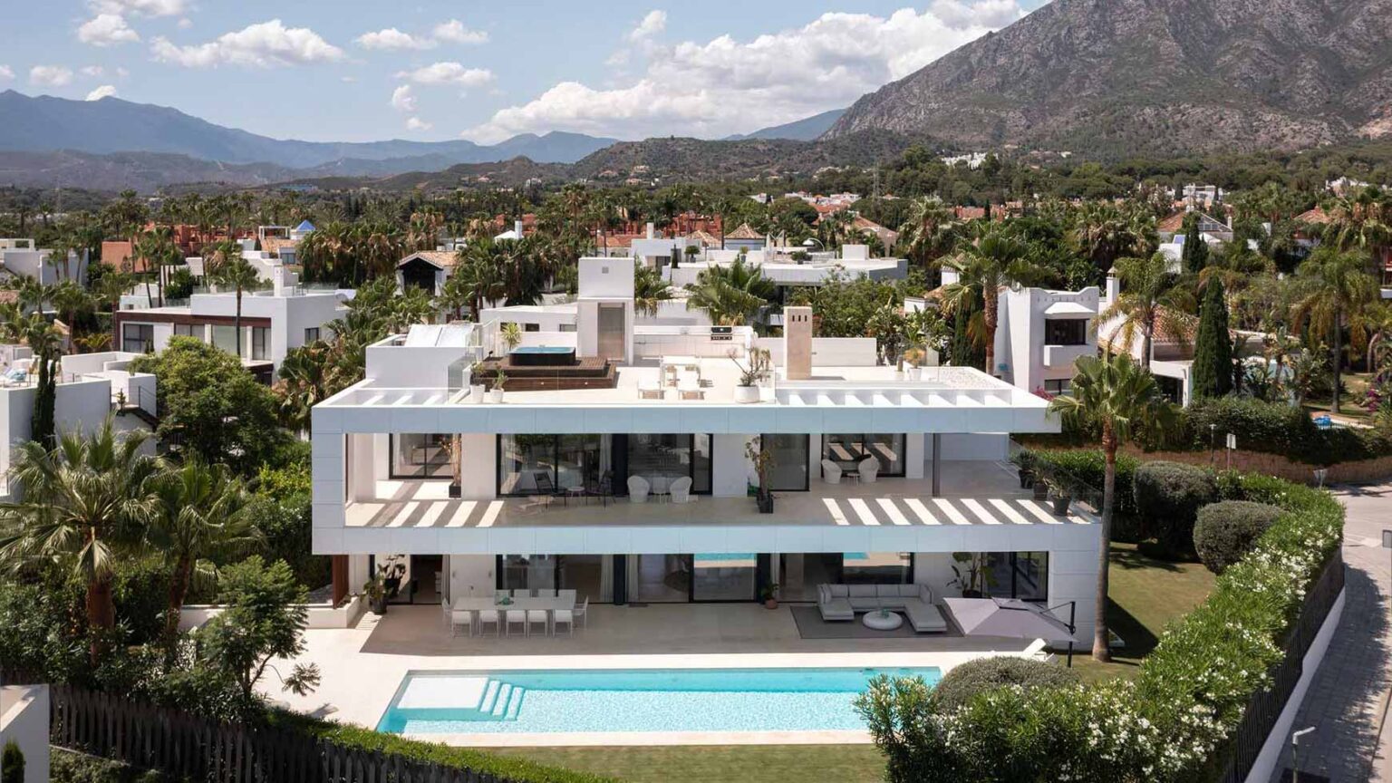 Swish Marbella Villas - Exceptional Luxury Villa Rentals Marbella