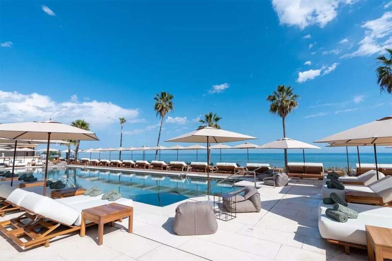 Your Ultimate Guide to the Beach Clubs and Beach Bars of Marbella in 2024